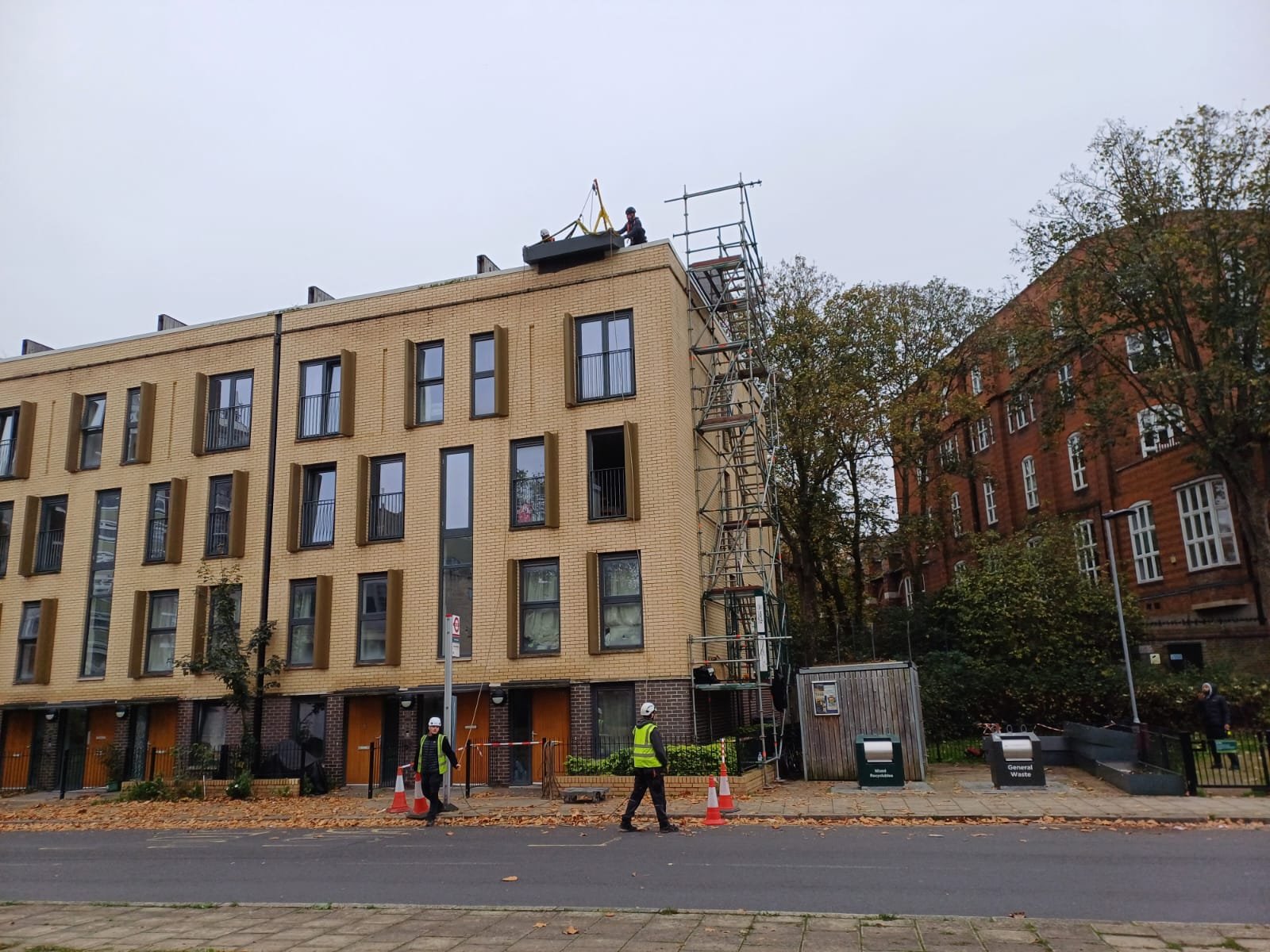 Rope Access Cable Tray Installation – Salisbury House, London EC2M ...